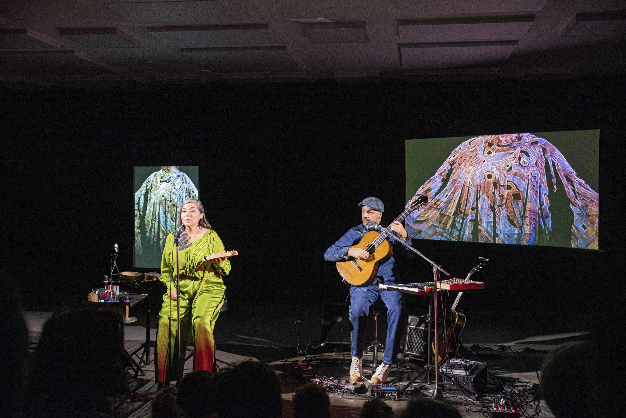 DIERenLIED | Esmé Bos en Bart Voet | MOMENT